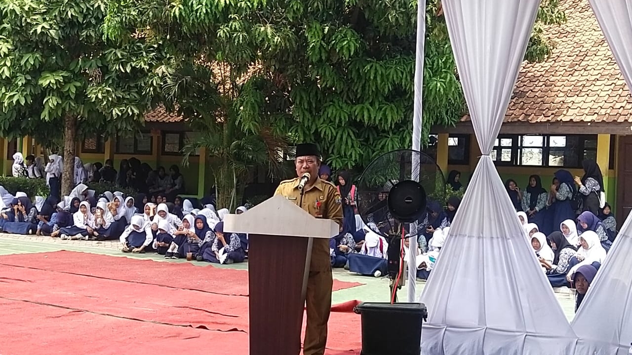 Deklarasi Sekolah Pelestari Seni Silat Terumbu, SMPN 16 Kota Serang ...